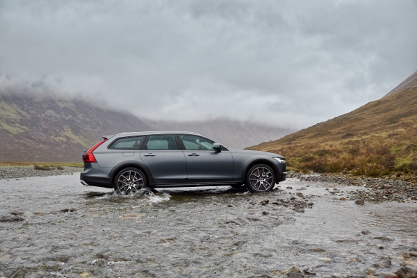 [포춘코리아 JOY RIDE] 볼보 ‘V90 CC T5’